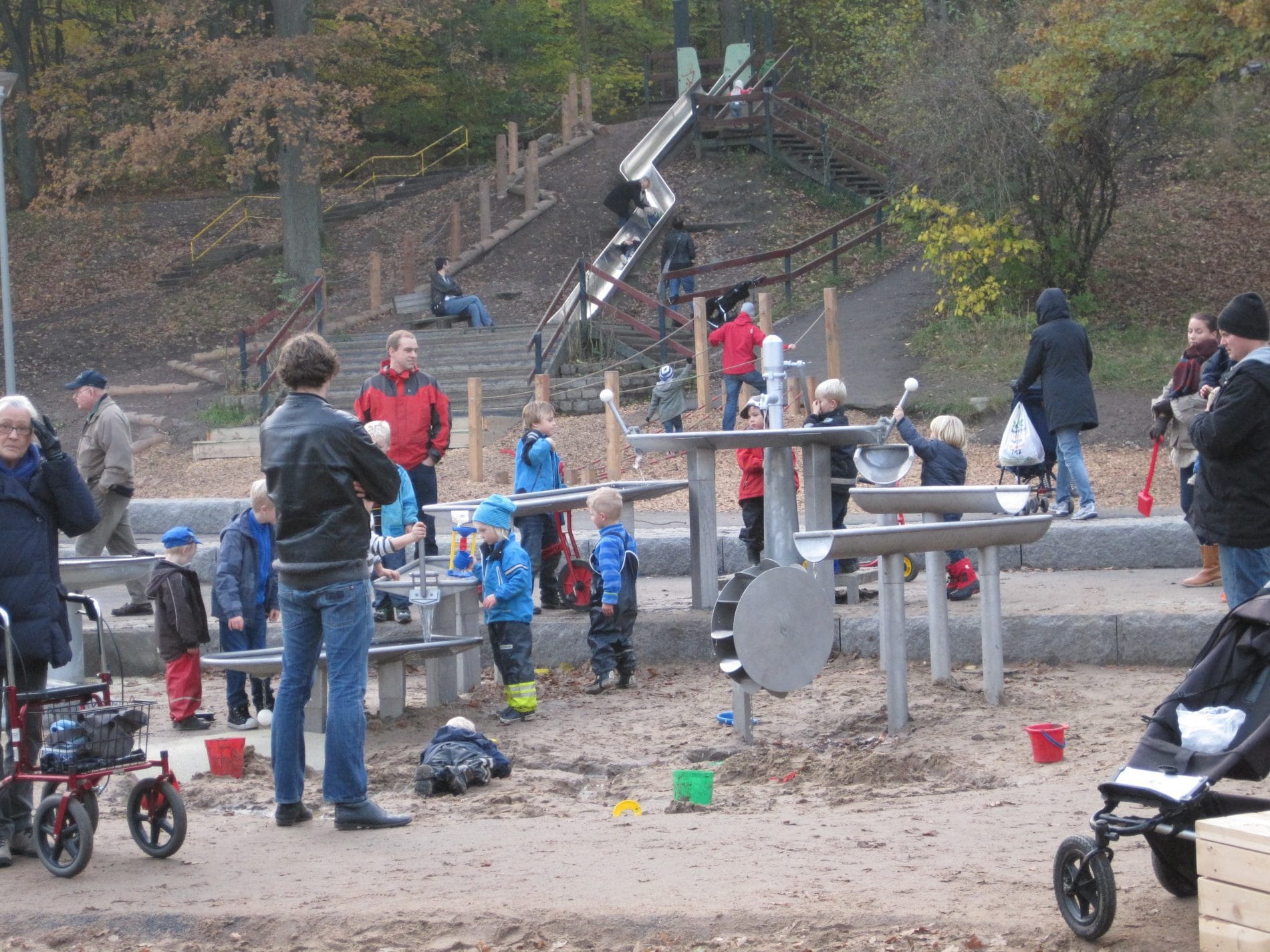 Plikta lekplats, Slottsskogen | Stiliom Park & Lekutrustning